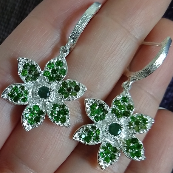 Jewelry | Adorable Genuine Emerald Chrome Diopside Art Earri | Poshmark
